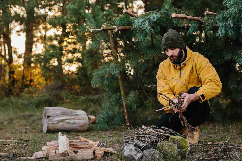 10 Skills Every Prepper Should Learn to Live Off the Grid - Survival Reflex